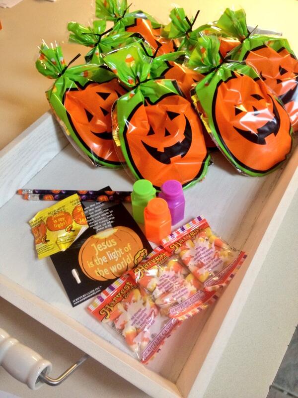 Jesus Harvest Orange, Yellow & White Candy Corn Promise Seeds, 15 Coun ...